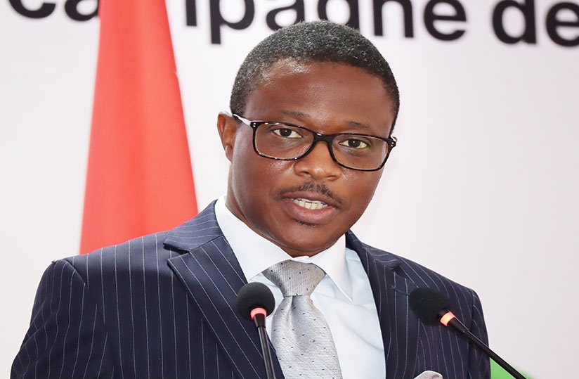 Dr Alexandre de Souza CETEF TOGO.jpg