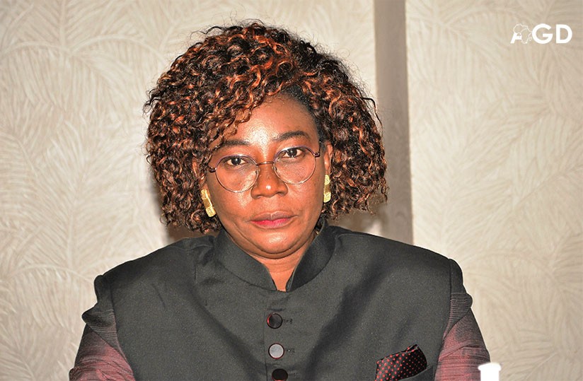 NATHALIE BITHO TRANSIT.jpg